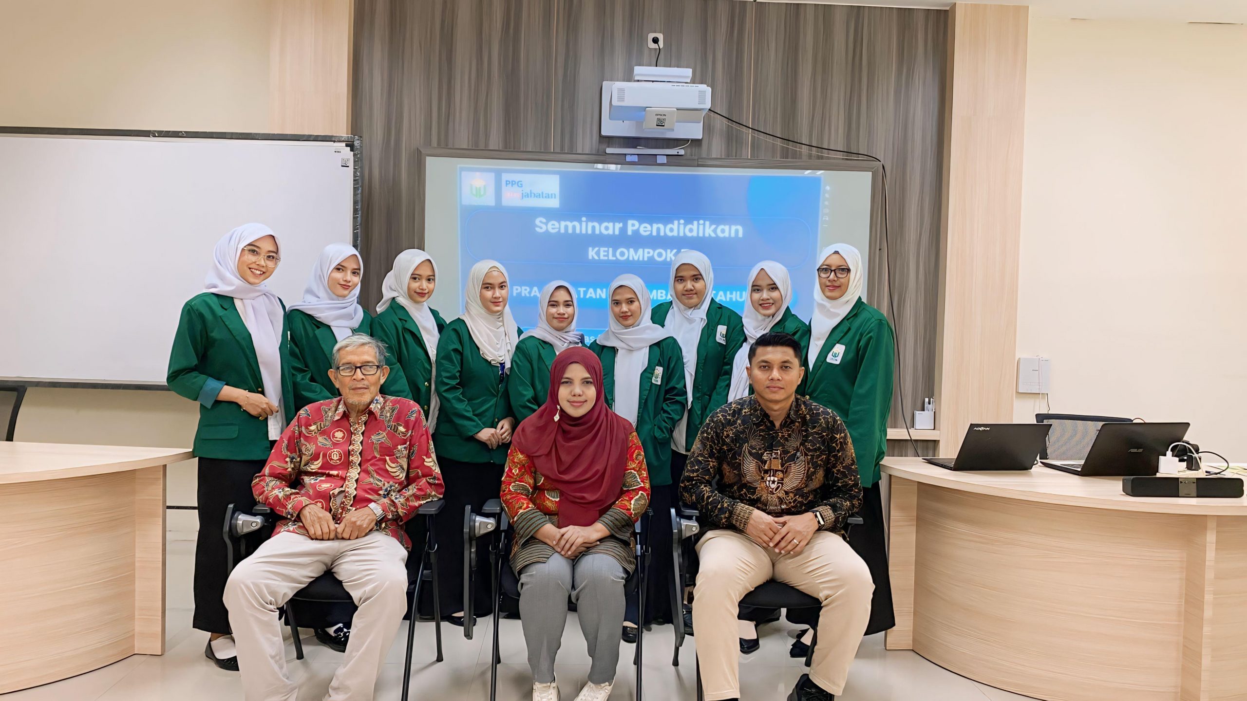 Seminar Pendidikan Profesi Guru (PPG) UNUSA Gelombang 1 Tahun 2024 - Fakultas Keguruan dan Ilmu ...